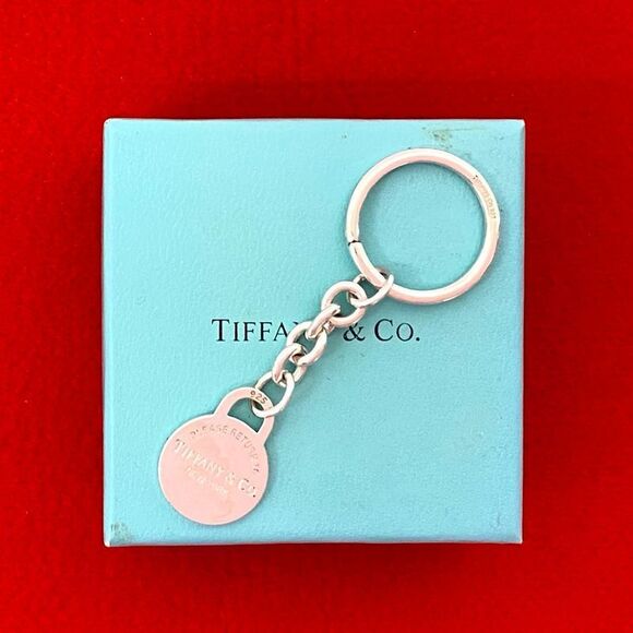 Tiffany & Co. | Jewelry | Tiffany Co Tiffany Co Return To Round Tag ...